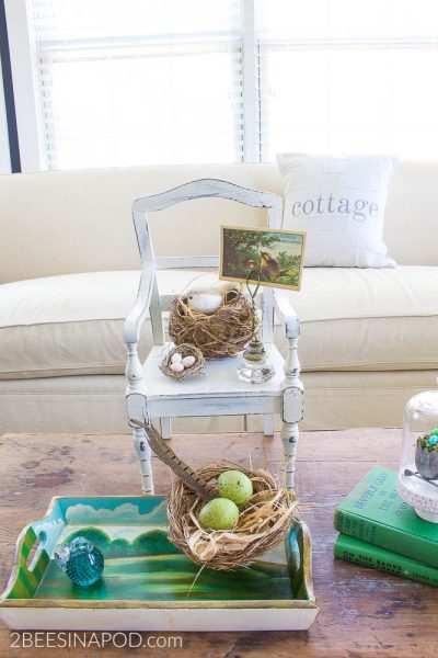 Simple Summer Vignette Ideas - Easy and Fun - 2 Bees in a Pod