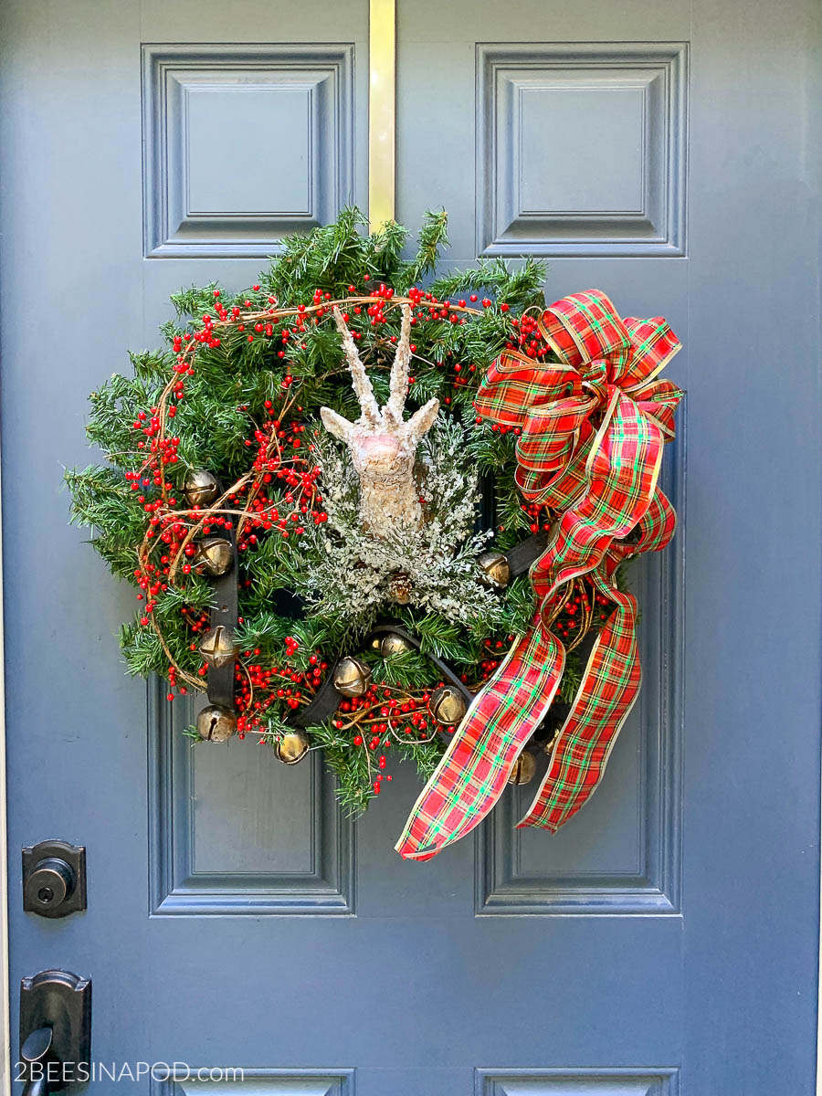 Sleigh Bell Christmas Wreath - 2 Bees in a Pod